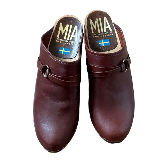 MIA | Shoes | Mia Anatomisk Botten Brown Womans Leather Clog Mules Size ...